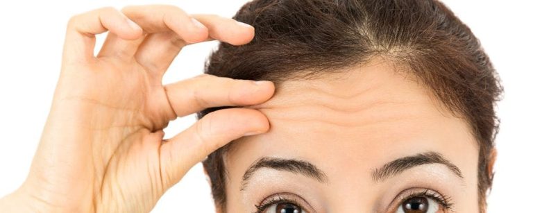 CBD gegen Falten: Anti-Aging Wirkung für strahlende Haut